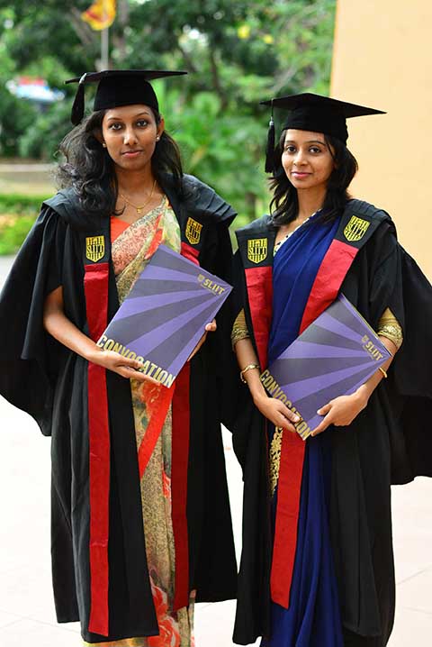 SLIIT-Masters-Programme-Graduates-receives-their-degree-Pic3 – SLIIT