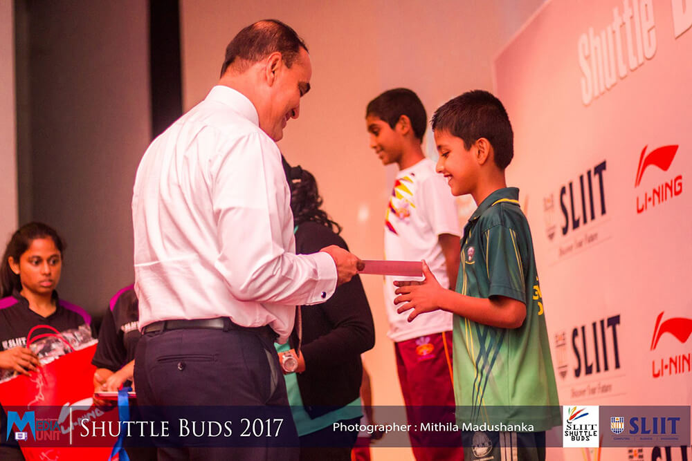 Shuttle Buds (8) – SLIIT